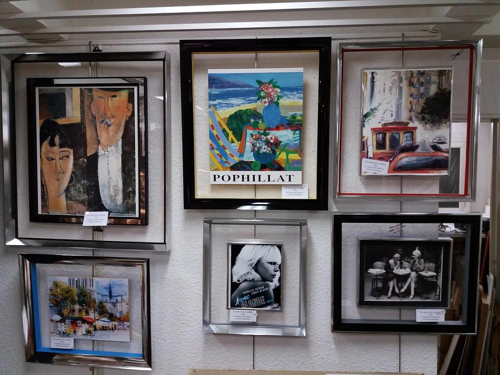 Cadre Contemporain Aluminium Avec Fond Plexi Sur-Mesure Rennes Rennes ...